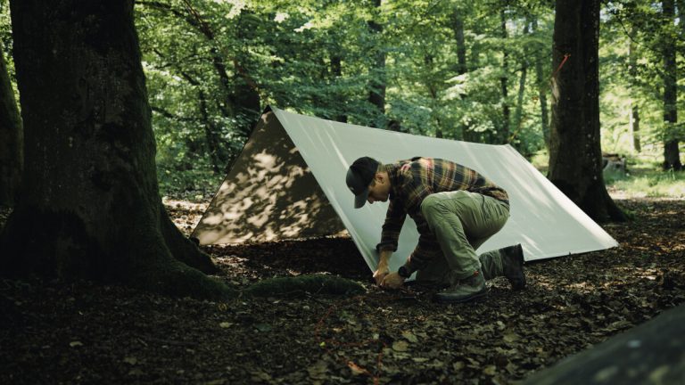 Outdoor tarps: Setup variants, tips & tricks