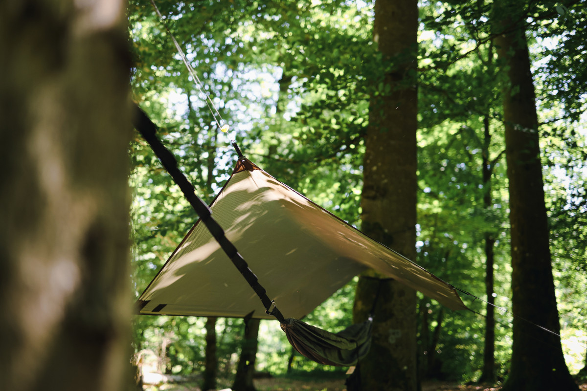 Outdoor tarps: Setup variants, tips & tricks
