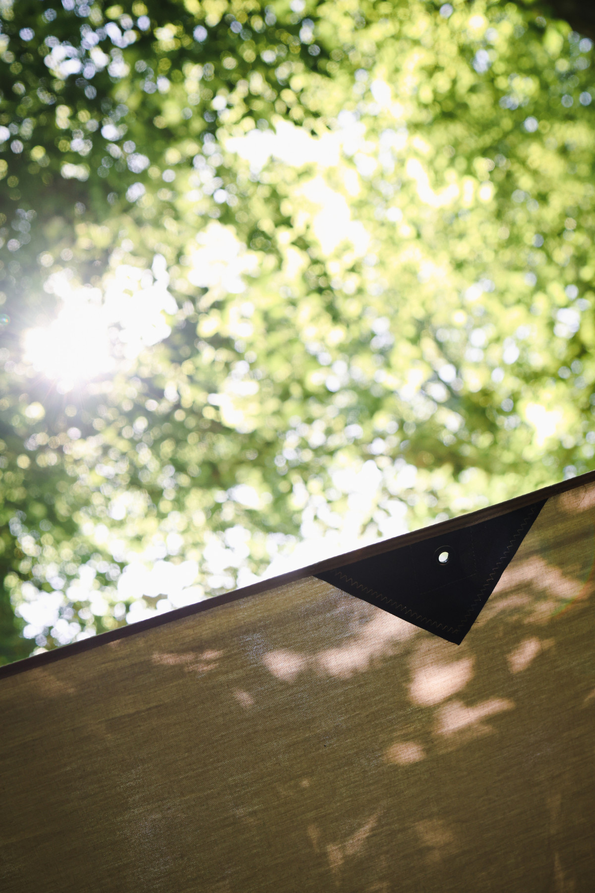 Outdoor tarps: Setup variants, tips & tricks