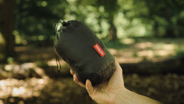 Outdoor tarps: Setup variants, tips & tricks